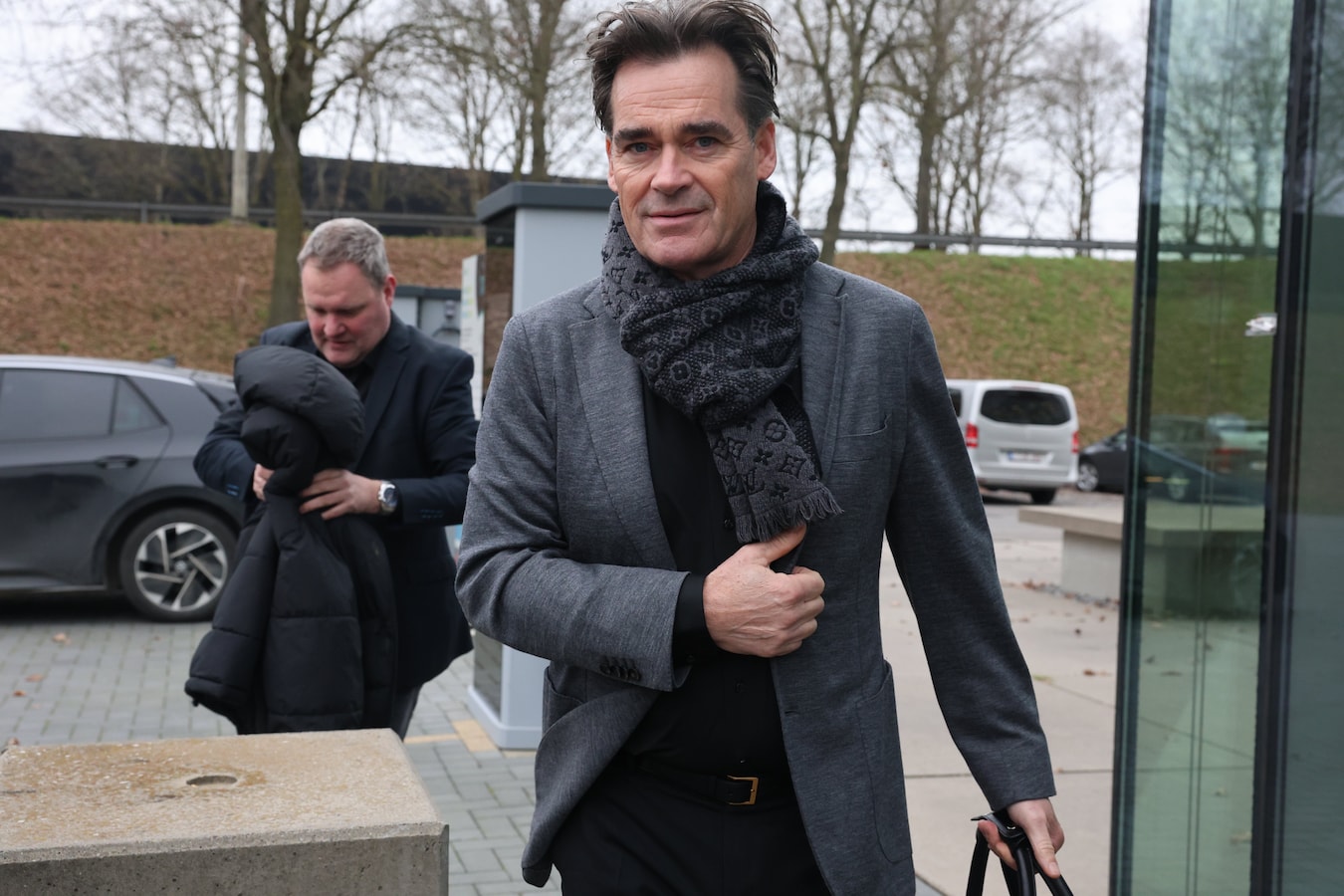 Bekende gezichten nemen afscheid van Wouter van der Horst: “Het is heel ...