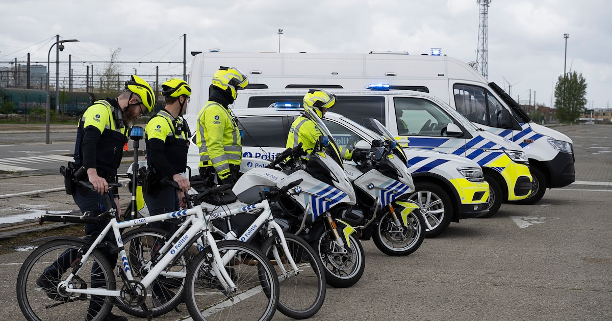 Fietsendief werkt samen met zijn broer | Antwerpen | HLN.be