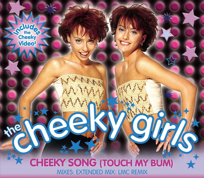 Twintig jaar na hun grote hit maken The Cheeky Girls een comeback: “We ...