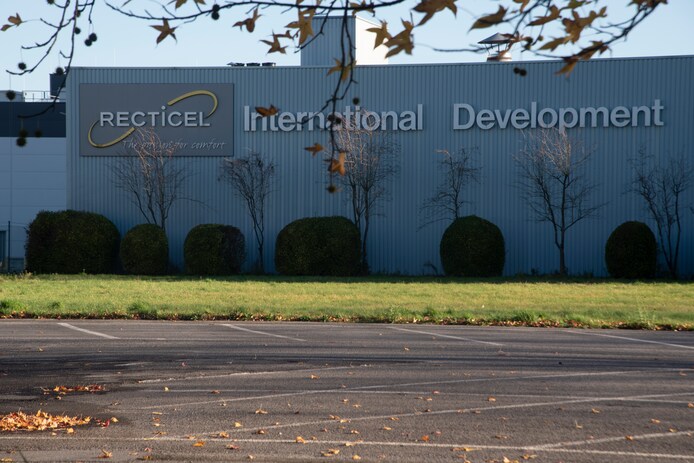 Openbaar onderzoek windmolen Recticel moet opnieuw gevoerd worden ...