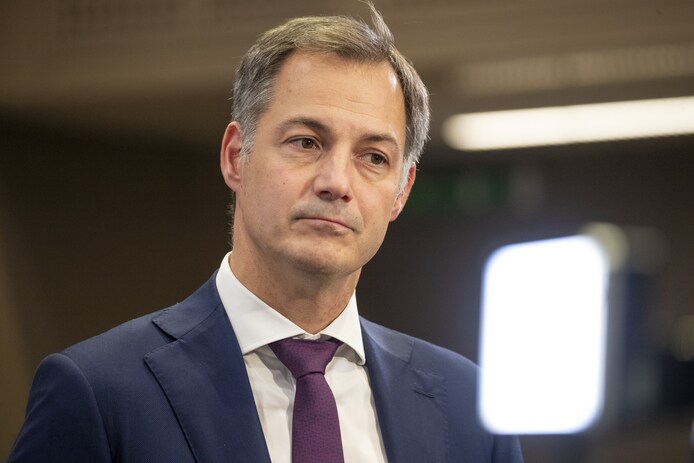 Oppositie schiet met scherp na ontslag Van Quickenborne: “Mocht ik Tunesische regering zijn, ik ...