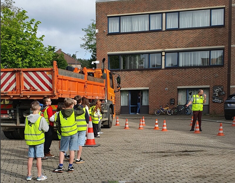 Zutendaalse zesdejaars leren op een unieke manier omgaan met de dode ...