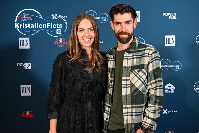 Glamour op stijlrijke rode loper van de Kristallen Fiets | De ...
