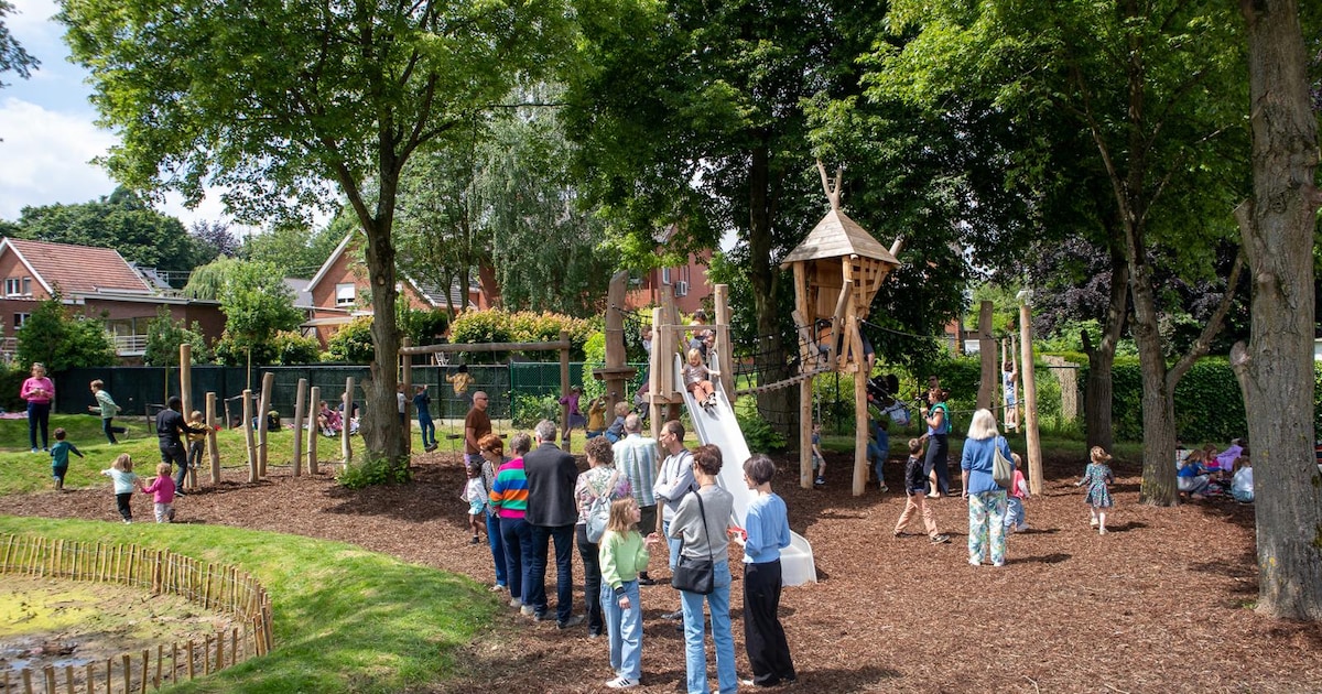 Vernieuwd trefpunt Dellepark feestelijk ingespeeld: “Een speelterrein van en voor de buurt ...