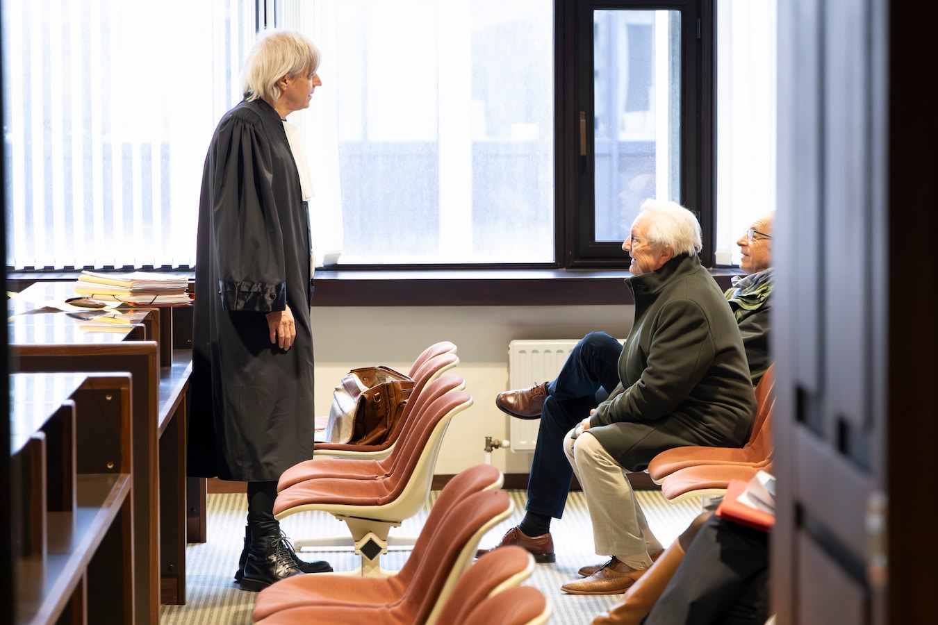 Rechter geeft helft van duivelskoppel ongelijk en spreekt 83-jarige ...