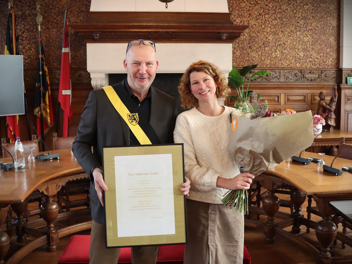 “Feestelijk omhuld in Schoten, zijn wij voor altijd in liefde gegoten ...