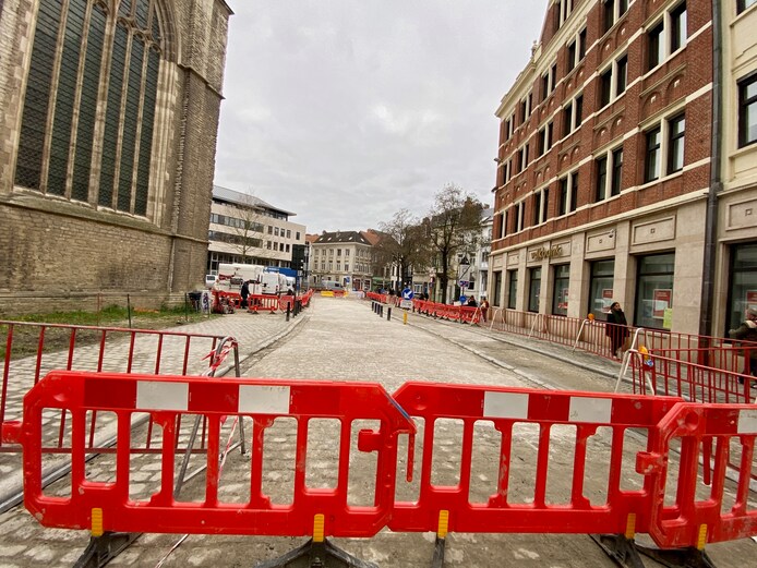 Sint-Michielshelling nog tot volgende donderdag dicht, voetgangers kunnen maandag weer door ...