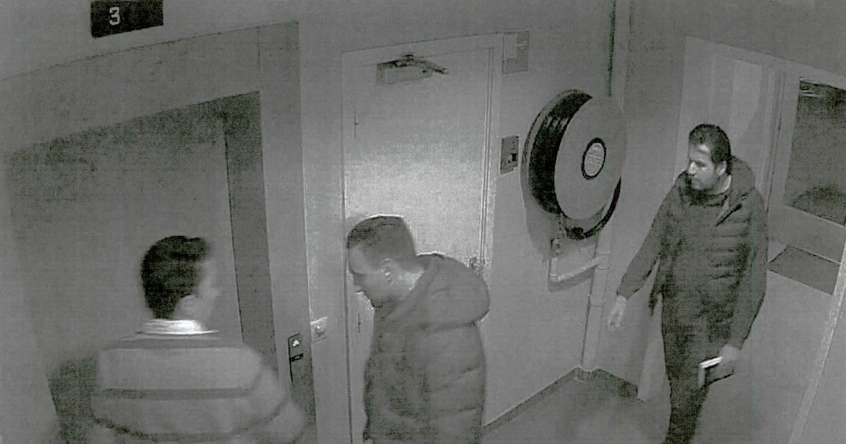 Slecht gekozen schuilhol: er hing camera in hal | De Krant | HLN.be