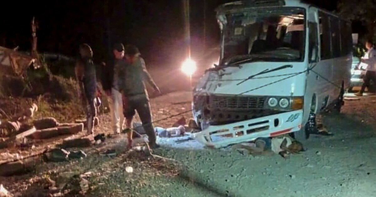 33 doden bij botsing tussen migrantenbus en minibus in Panama ...
