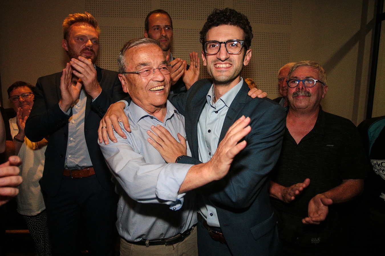 Burgemeester Ridouani (Vooruit) openhartig over zijn jeugdjaren in ...