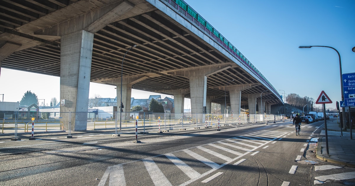 Nieuw viaduct? Een tunnel? Of meer verkeer op de R4? 3,5 miljoen euro ...