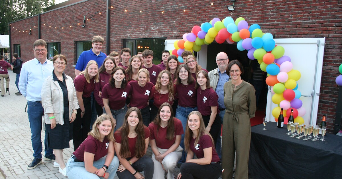 Van jenevertocht tot festivaltoiletten onderhouden: KLJ Lokeren-Heiende opent nieuw lokaal na ...