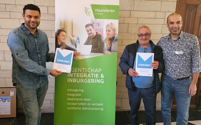 Stad viert 332 nieuwe Mechelaars die succesvol inburgeringstraject ...