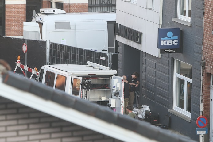 Dader (19) doet moord op Leander (32) na tijdens nachtelijke ...