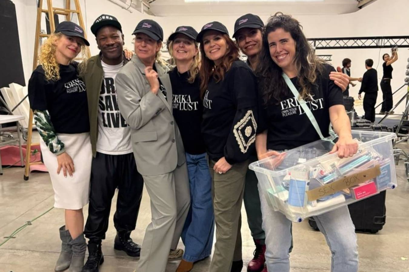 Backstage tijdens de opnames van ‘Mama’s maken porno’: “Op mijn werk ...