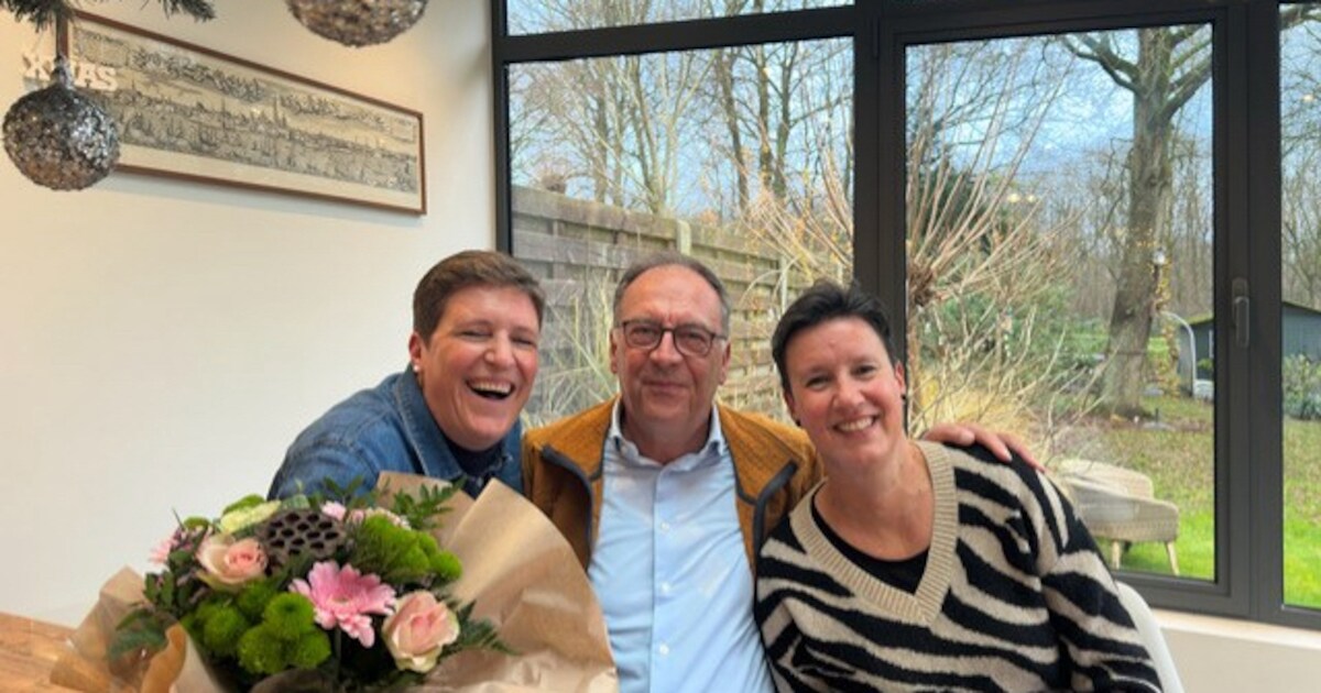 Koppel Antwerpse politieagentes redden stikkende toerist op vakantie ...