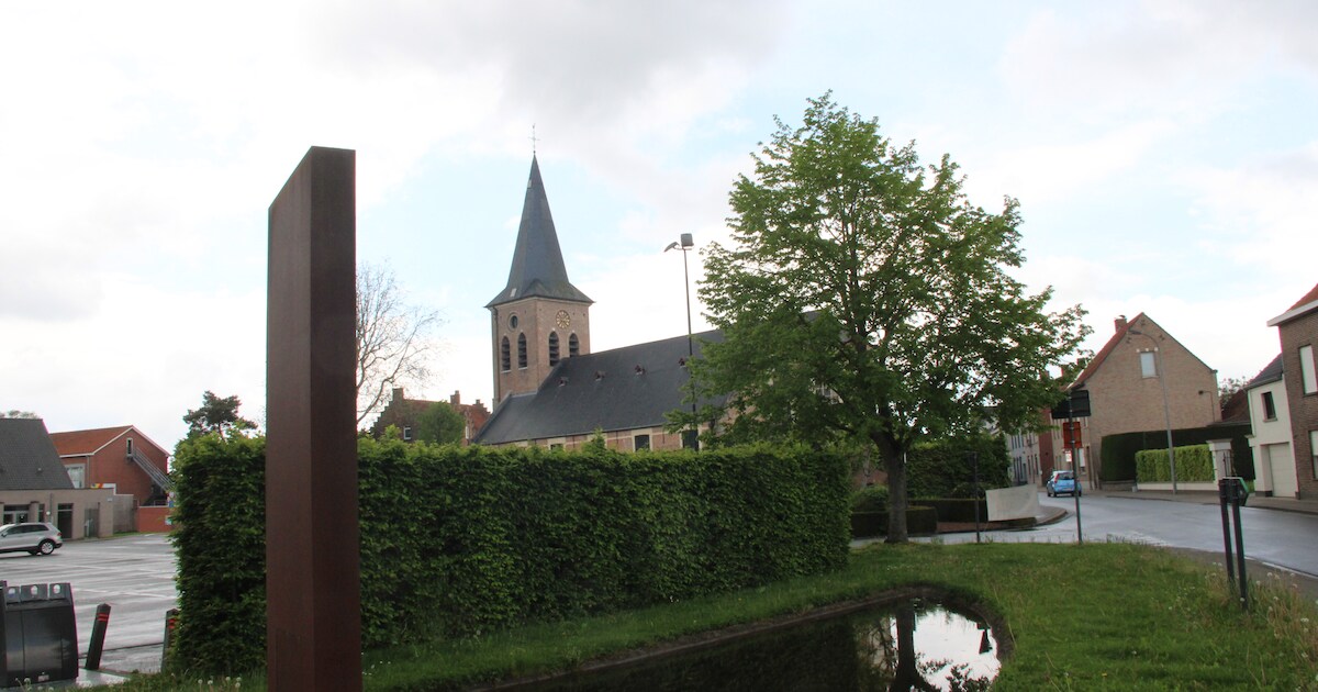 Kermis in Oeselgem met muzikale rommelmarkt | Dentergem | HLN.be