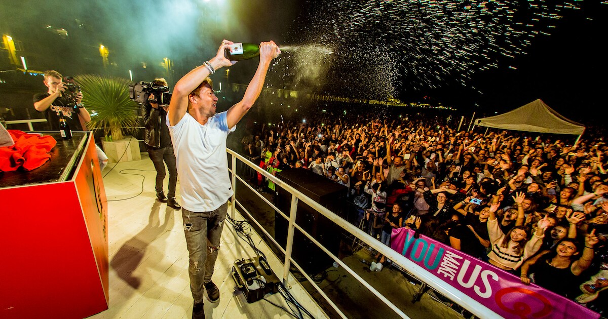 VIDEO. 16.000 mensen feesten mee op Sunset Concert van Regi en Lost ...