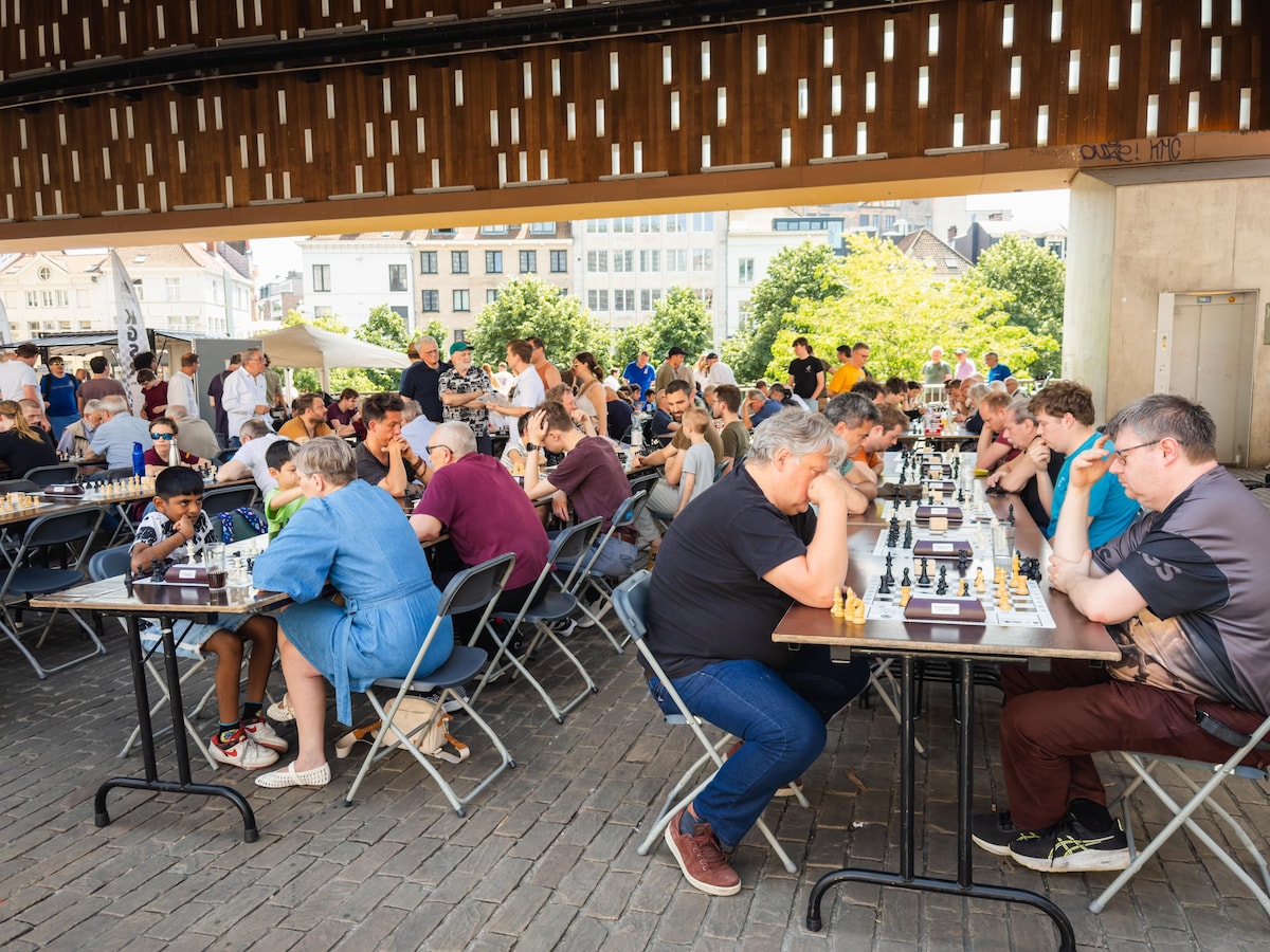 Van kinderen tot 90-plussers: meer dan 130 schakers doen mee aan ...