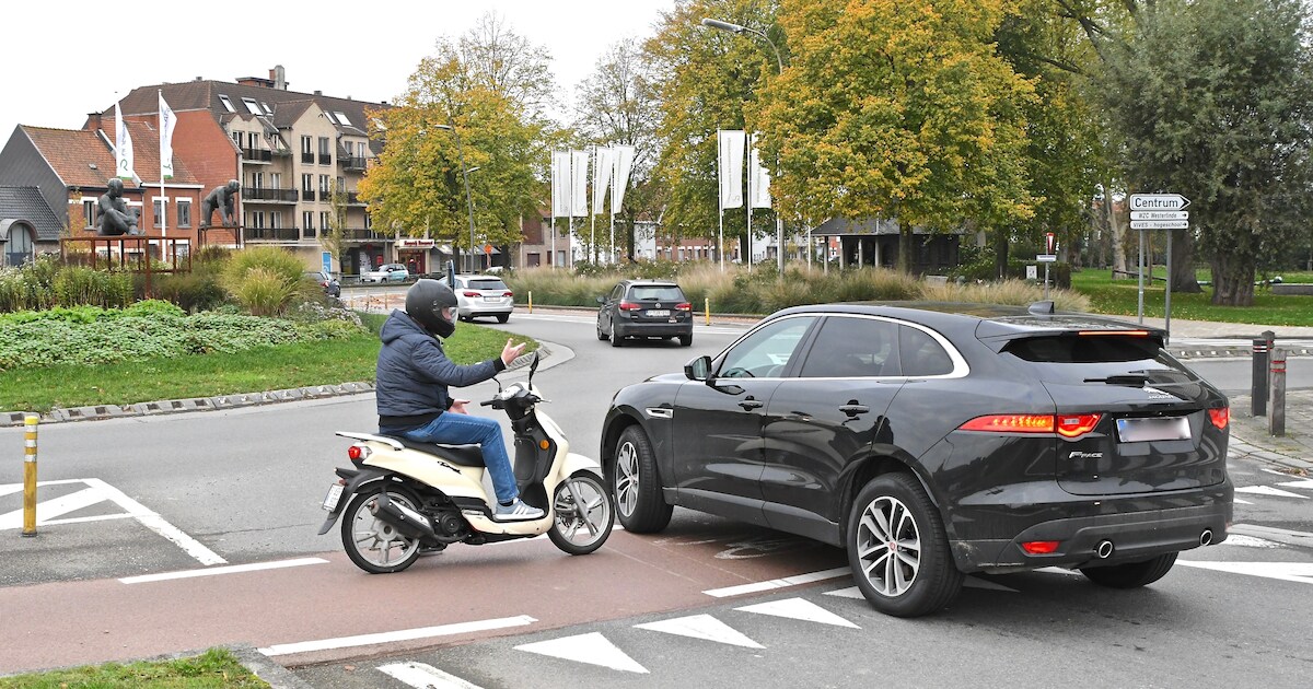Gevaarlijkste kruispunt van West-Vlaanderen wordt binnenkort aangepakt: “Nog dit jaar ontwerp ...