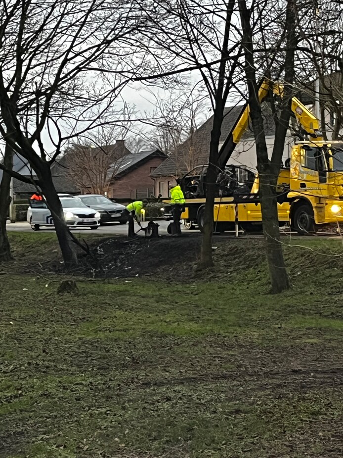 Hoe ritje met Porsche onder vrienden in drama eindigde: “Hij keek ...