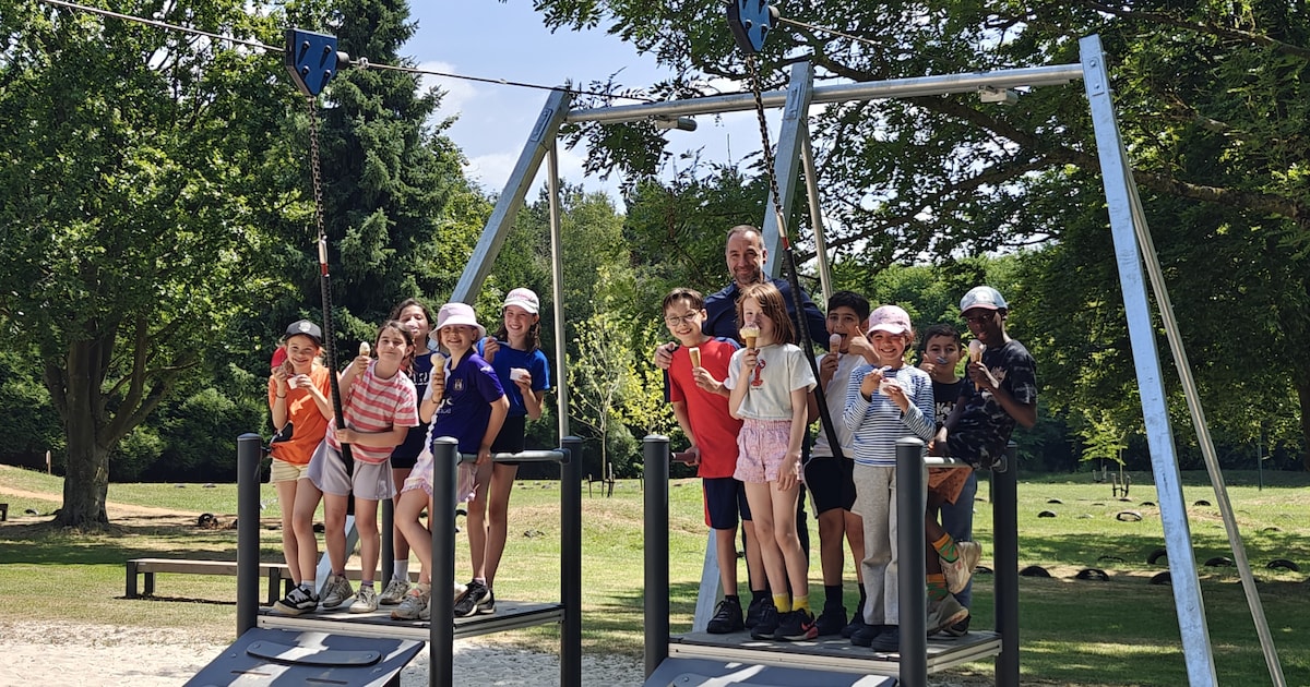 Nieuwe dubbele kabelbaan in speeltuin Netepark feestelijk geopend ...