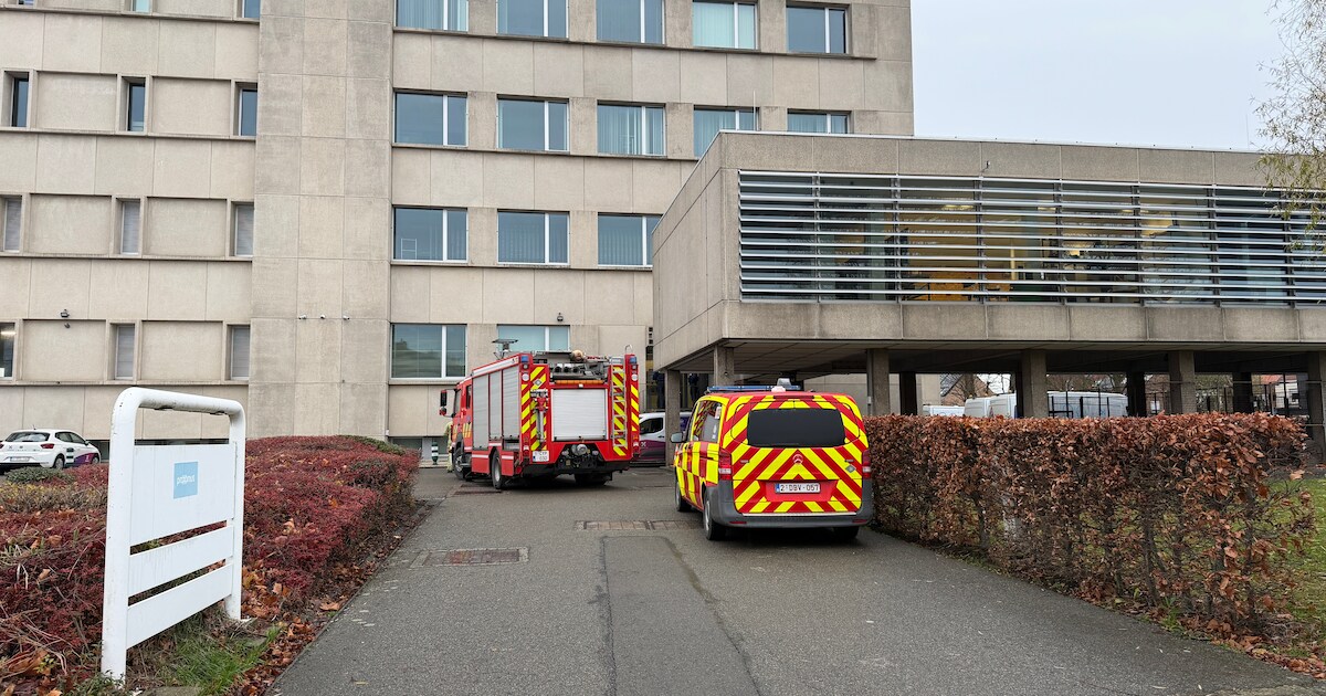 Brandweer rukt uit voor vermeende gasgeur nadat alarm in werking treedt ...