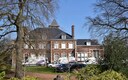 ‘Tom Spier’ vermoordde zijn vader Frans (90) in diens kasteeltje: “Het ...