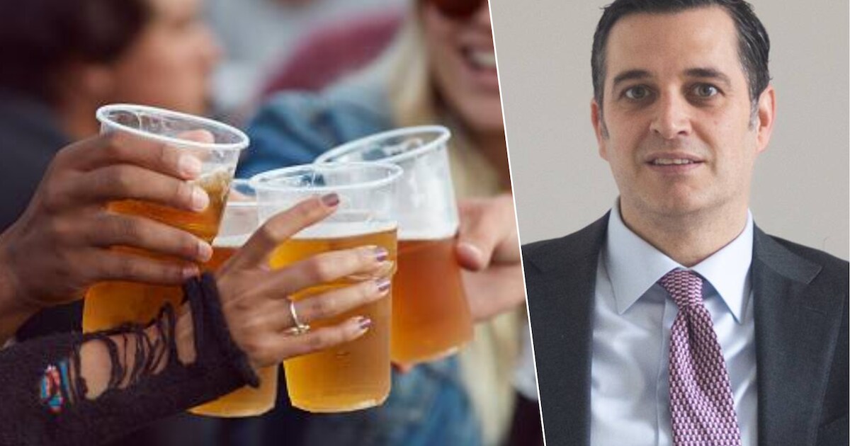 Student wil gemoederen bedaren tijdens praesesverkiezing, maar krijgt ...