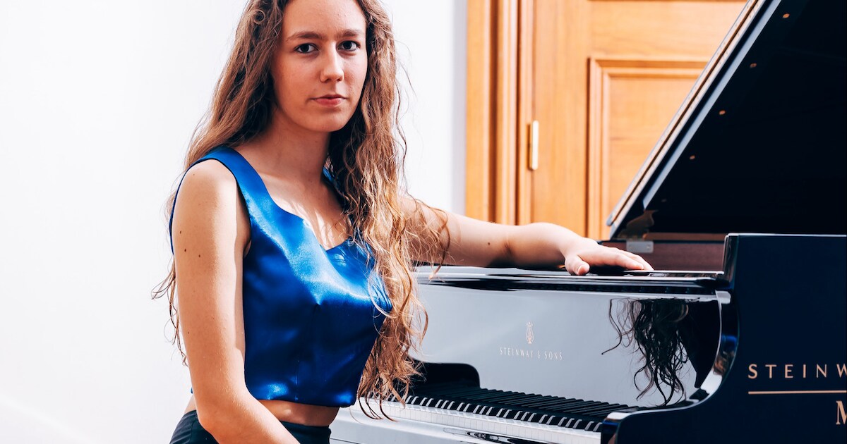 Aude (21) maakt internationaal carrière als muzikaal toptalent: “Mijn ...