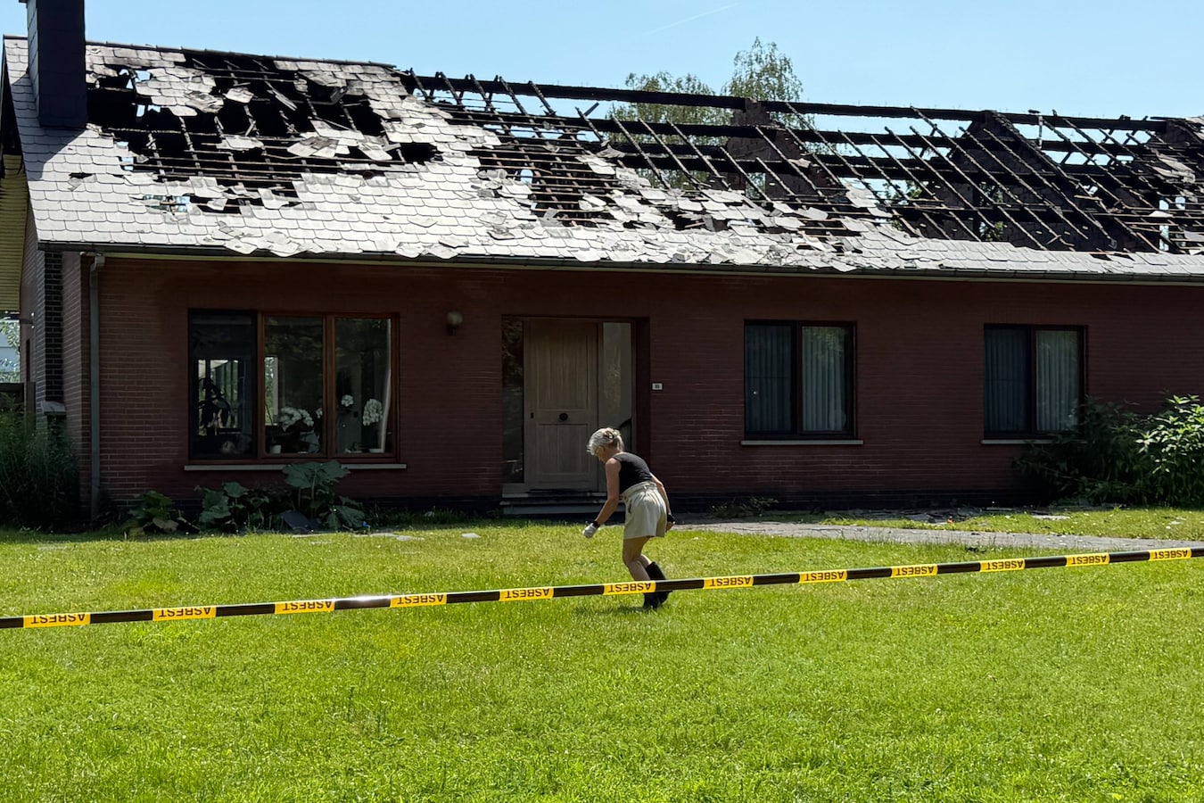 Na woningbrand door bliksem bij Lut uit Hasselt: crowdfunding moet ...
