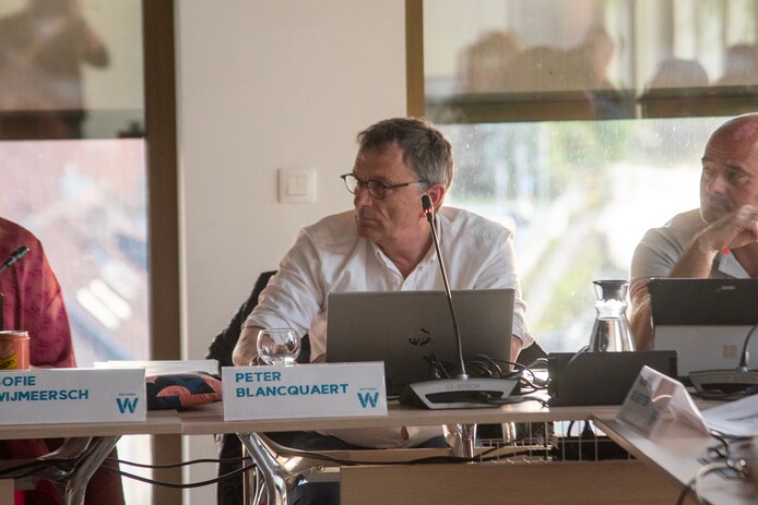 Schepen weerlegt kritiek op controles parkeerbedrijf: “Scanwagen OPC voldoet aan alle wettelijke ...