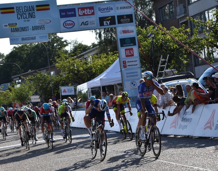 Senne Hulsmans bereidt zich in Spanje voor op het laatste luik van het ...