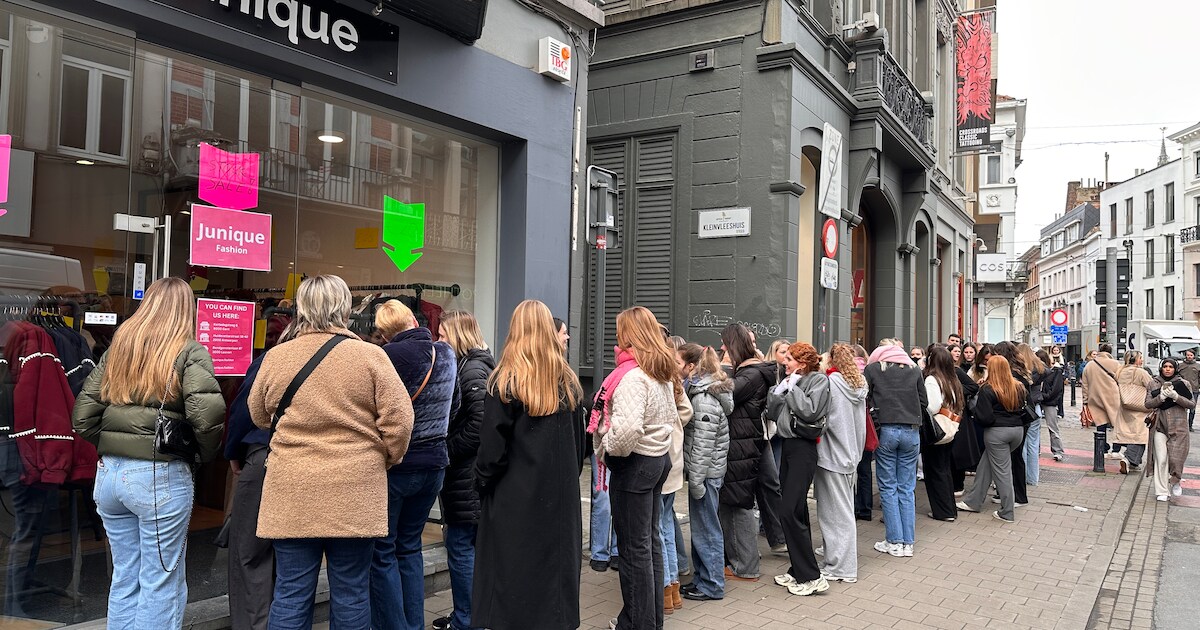 Wat doet die lange rij shoppers in Gent-centrum? “Zulke prijzen, waar ...