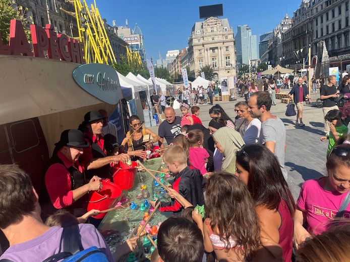 Brussels Clean Festival zet stadsnetheid in de kijker | Brussel | hln.be