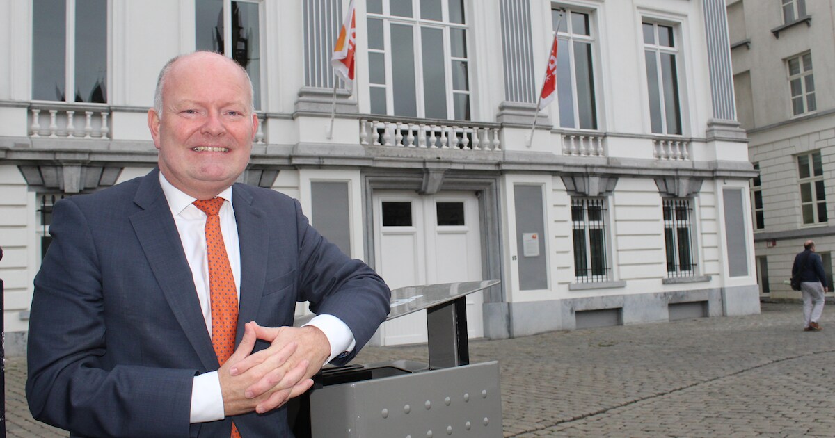 Van het stadhuis naar de bank: oud-burgemeester Koen Loete aan de slag ...