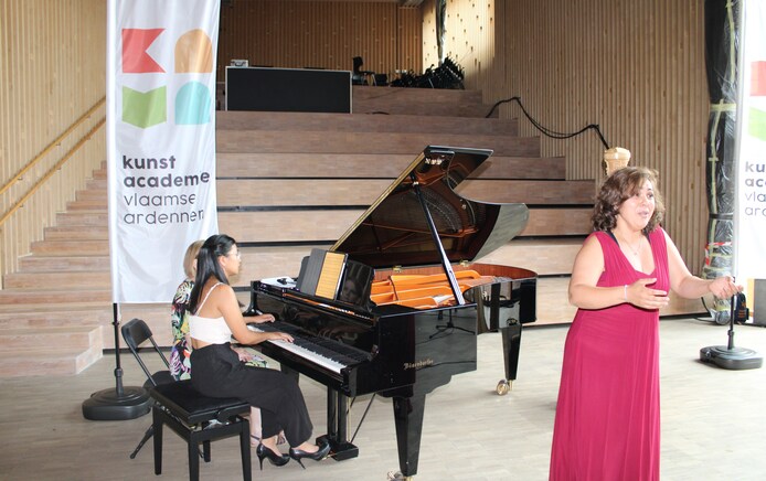 Kunstacademie Vlaamse Ardennen viert 10 jaar in de Wolvestraat met een ...