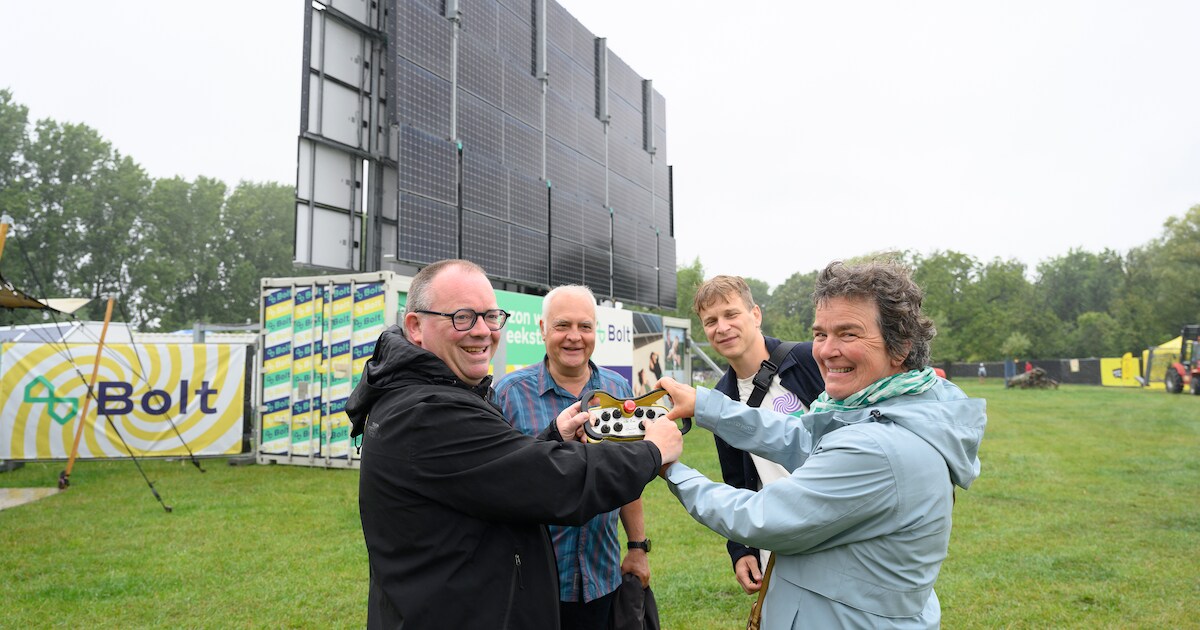 Grootste mobiele zonnepaneleninstallatie ter wereld voorziet Sfinks ...