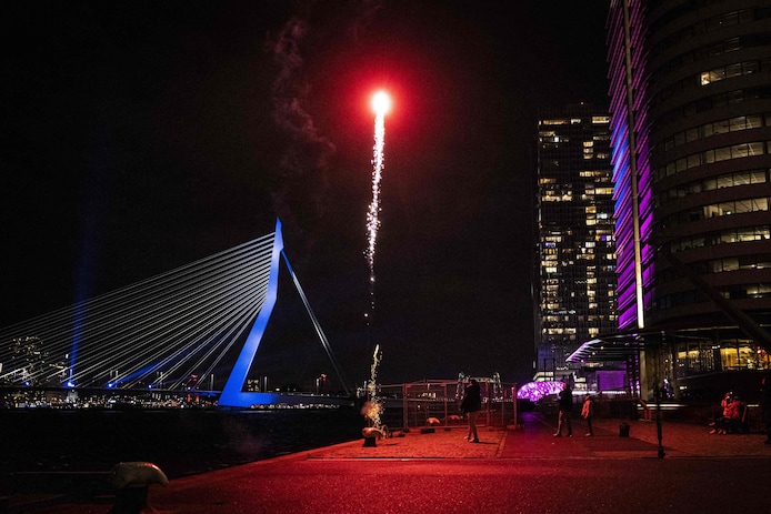 Zeker 120 mensen bij jaarwisseling gewond geraakt aan de ogen in Nederland | Buitenland | hln.be