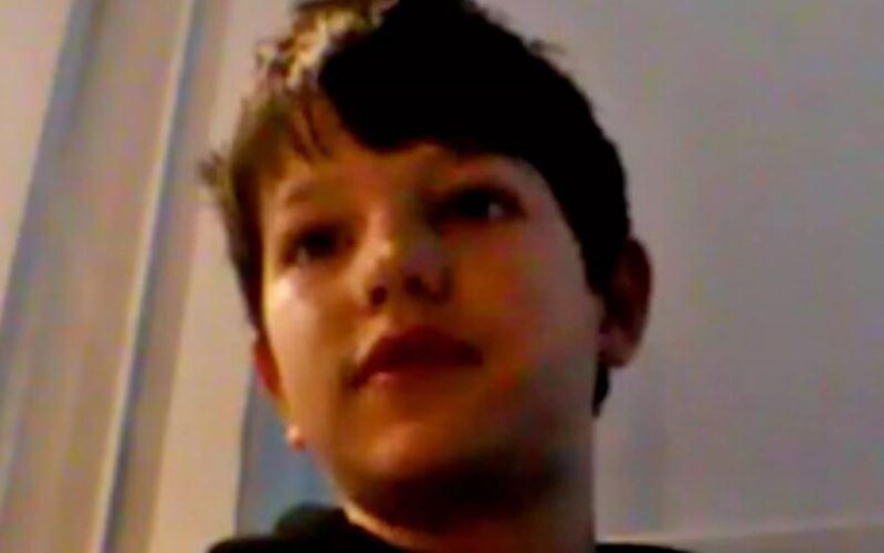 Veganistische jongen (12) verhangt zich nadat pesters vlees naar hem ...