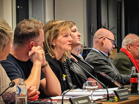 “Hart van de stad wordt al tien jaar verwaarloosd”: oppositie furieus ...