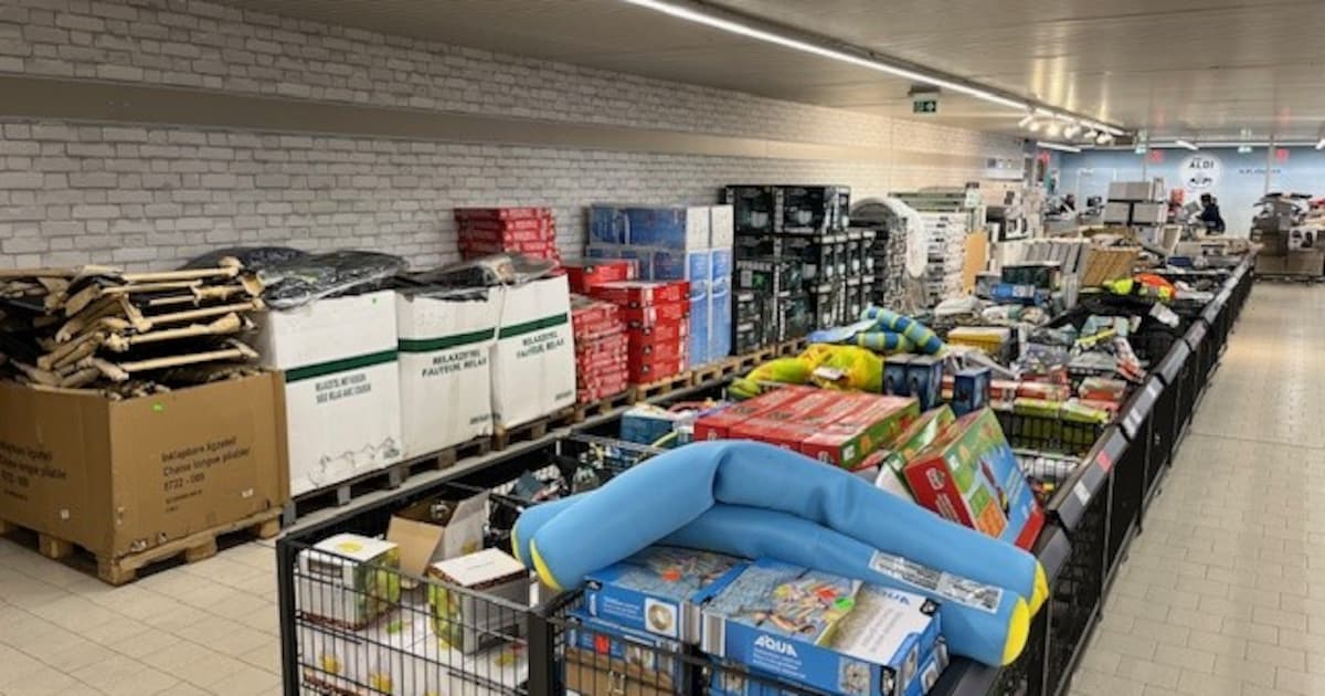 Aldi opent tijdelijke outlet in onlangs gesloten winkel: “Koopjes doen in afwachting van start ...