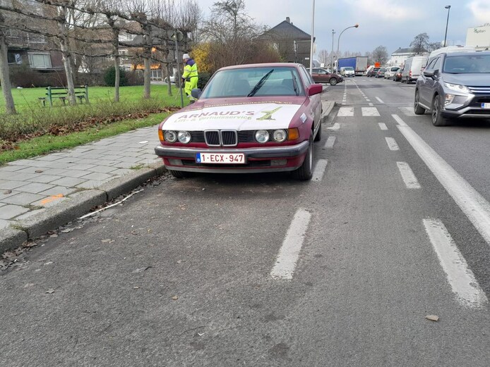 Dieven stelen katalysator uit wagen op klaarlichte dag | Gent | hln.be