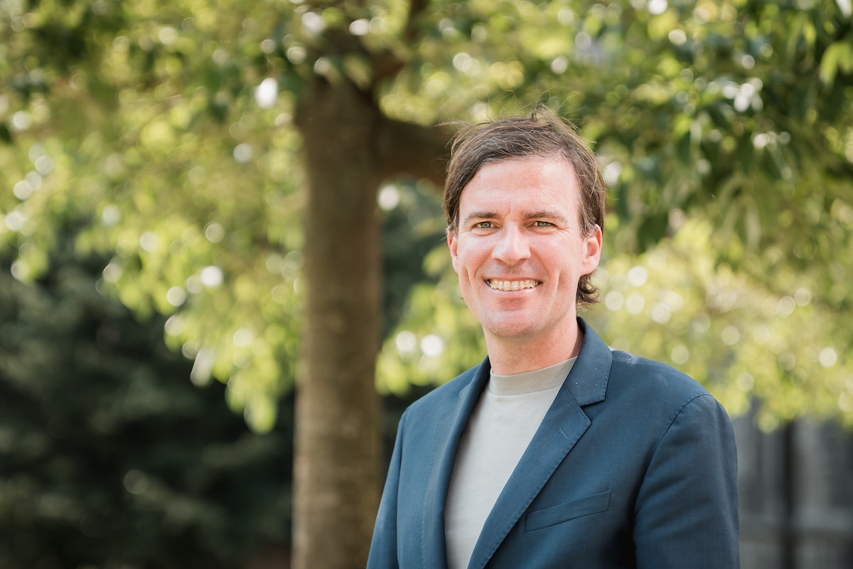 Mathias De Clercq, burgemeester van Gent, na zes maanden nieuw stadsbestuur: “Het mag weer ...